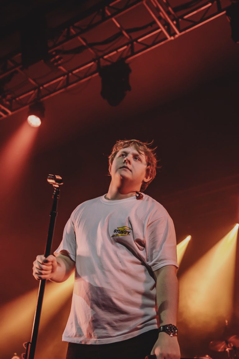 PHOTO GALLERY: Lewis Capaldi | Highlight Magazine